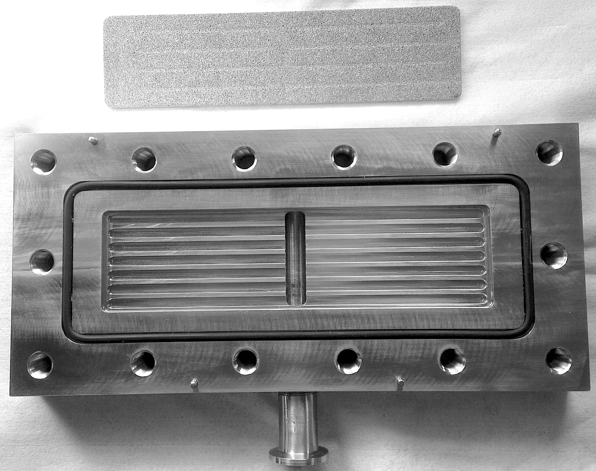 Lab scale modules for flat sheet organophilic membranes – Pervatech